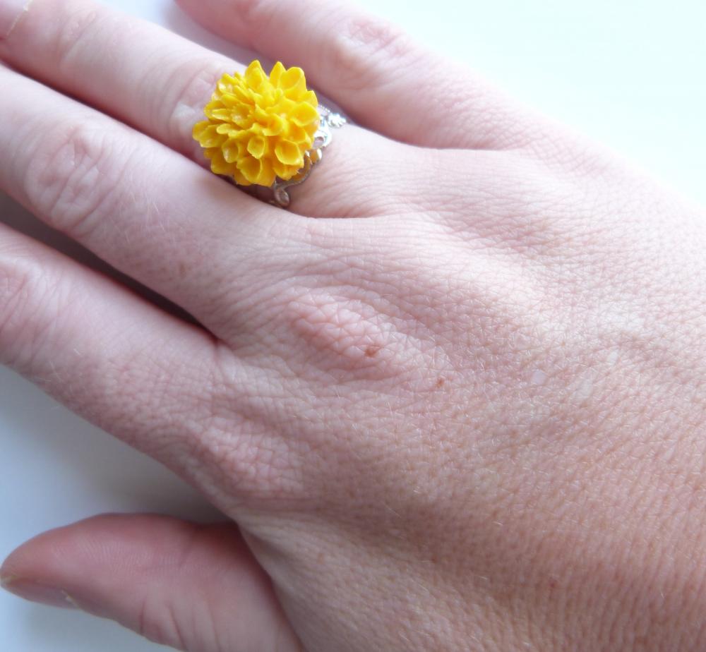 Yellow Flower And Silver Filigree Adjustable Ring on Luulla